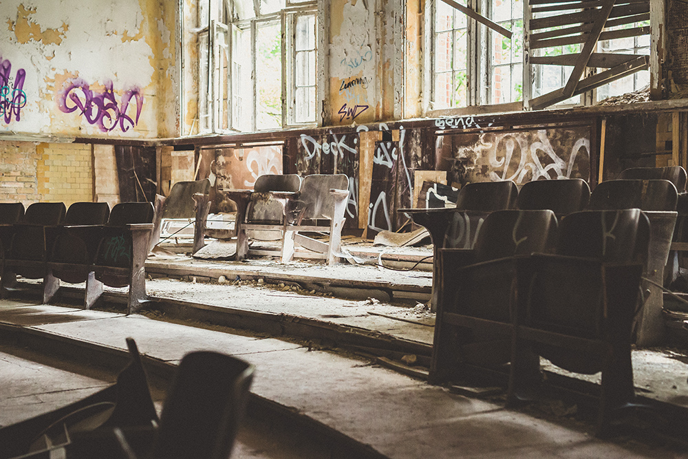 URBEX : PHOTOGRAPHIER DES LIEUX PERDUS - MYPOSTER Blog